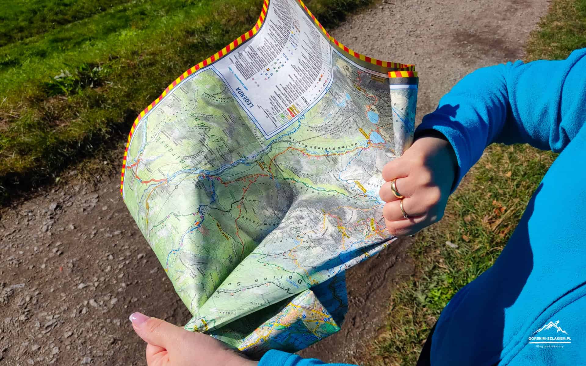 Mapy turystyczne, mapy w góry, rodzaje map turystycznych – Górskim Szlakiem