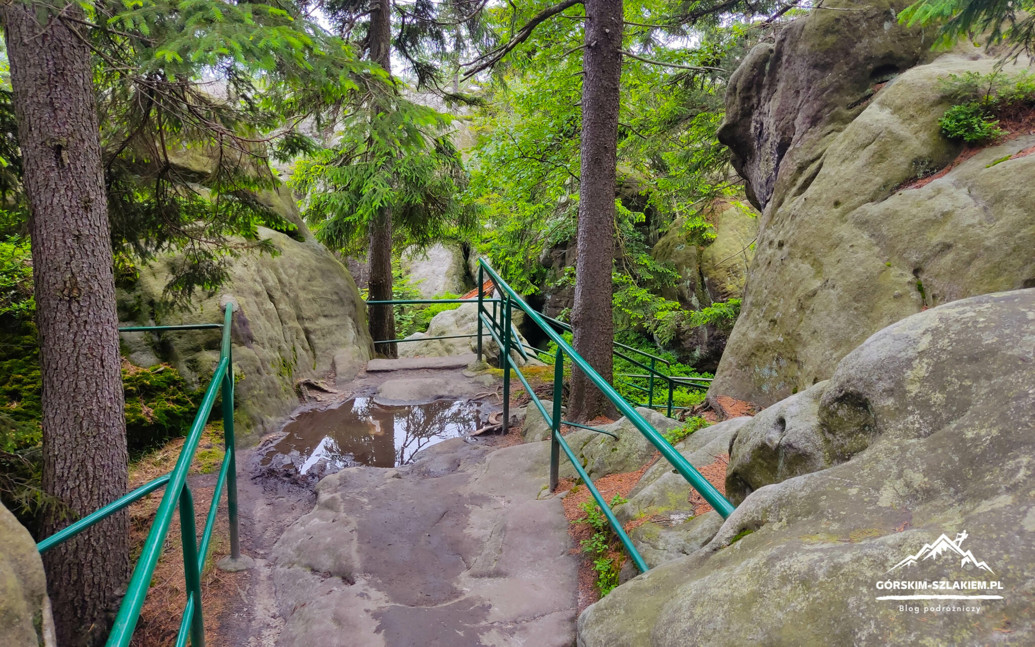 Szczeliniec Wielki - najłatwiejszy szlak z Karłowa, trasa turystyczna